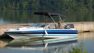 How Do Boats Float on Water: The Science Behind Buoyancy