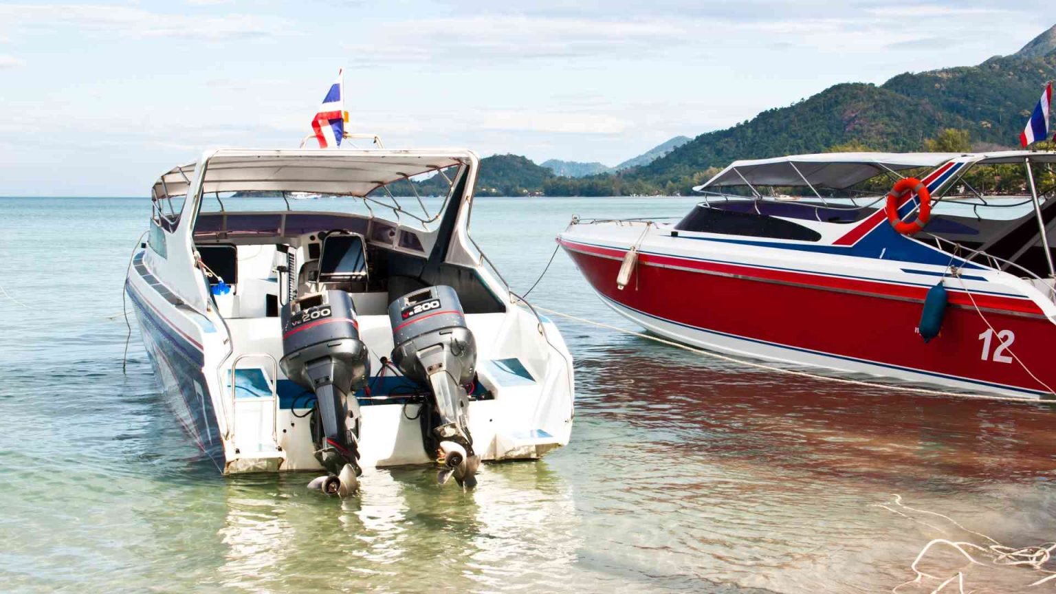 How Fast Are Speed Boats: Speed Boating Performance Guide
