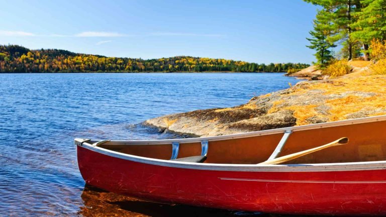 How Do Boats Float on Water: The Science Behind Buoyancy