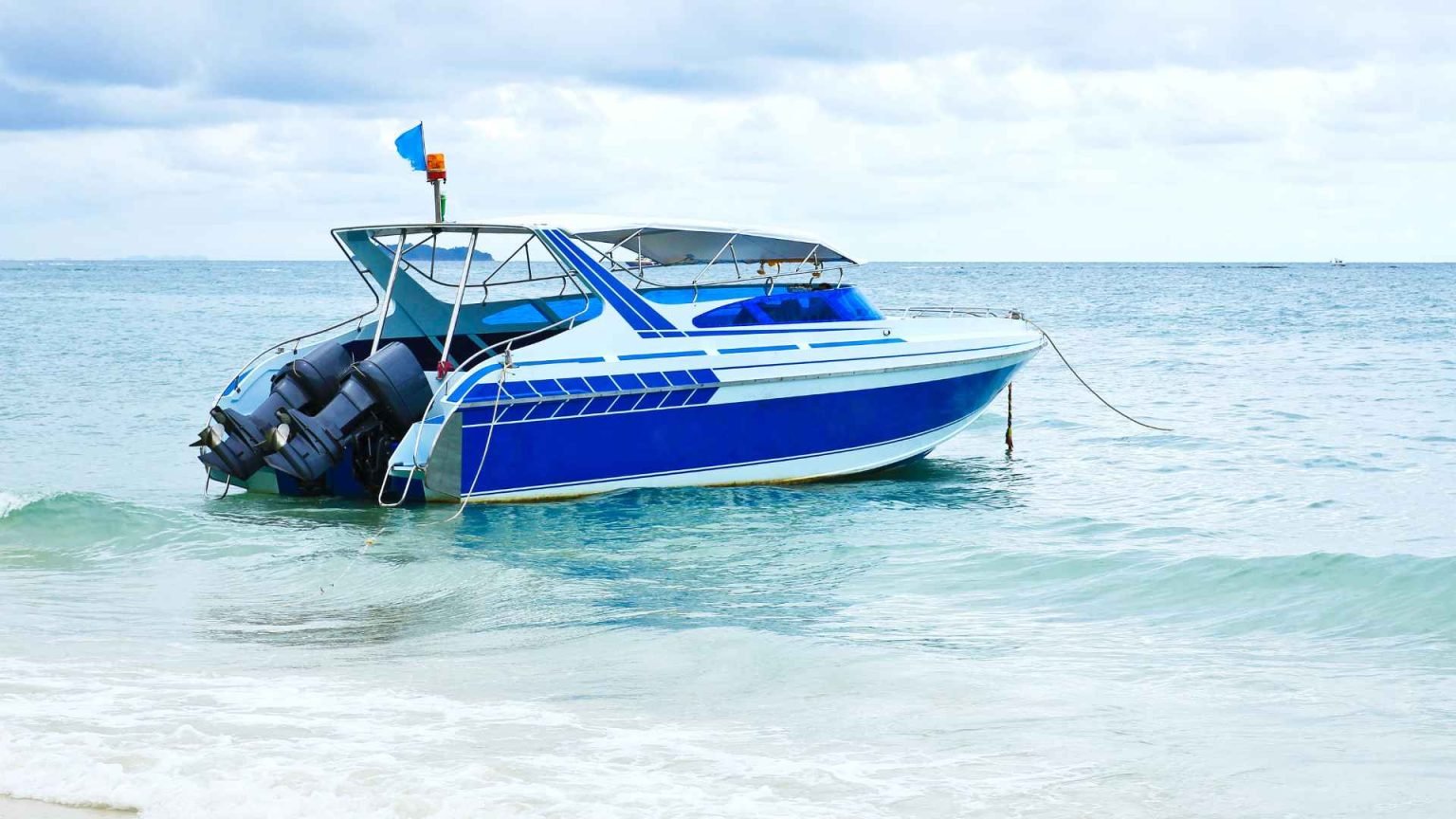 How to Remove Boat Decals and Vinyl Lettering? Guide