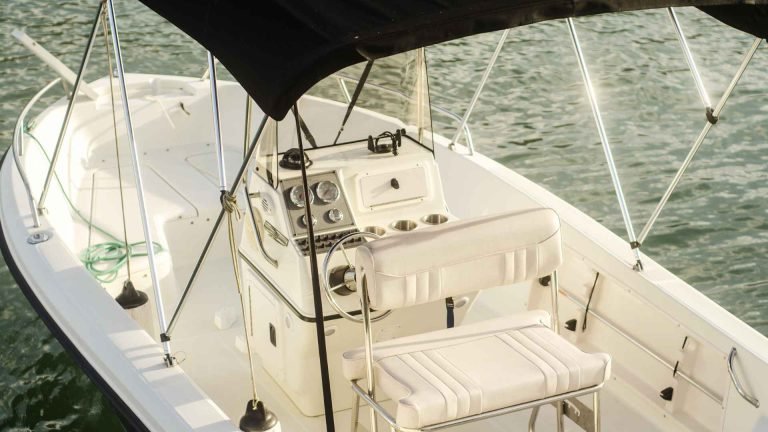 How Does a Boat Speedometer Work: Mechanism Guide