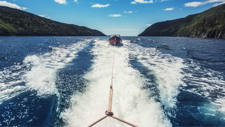 How to Attach a Tow Rope to a Boat: A Step-by-Step Guide
