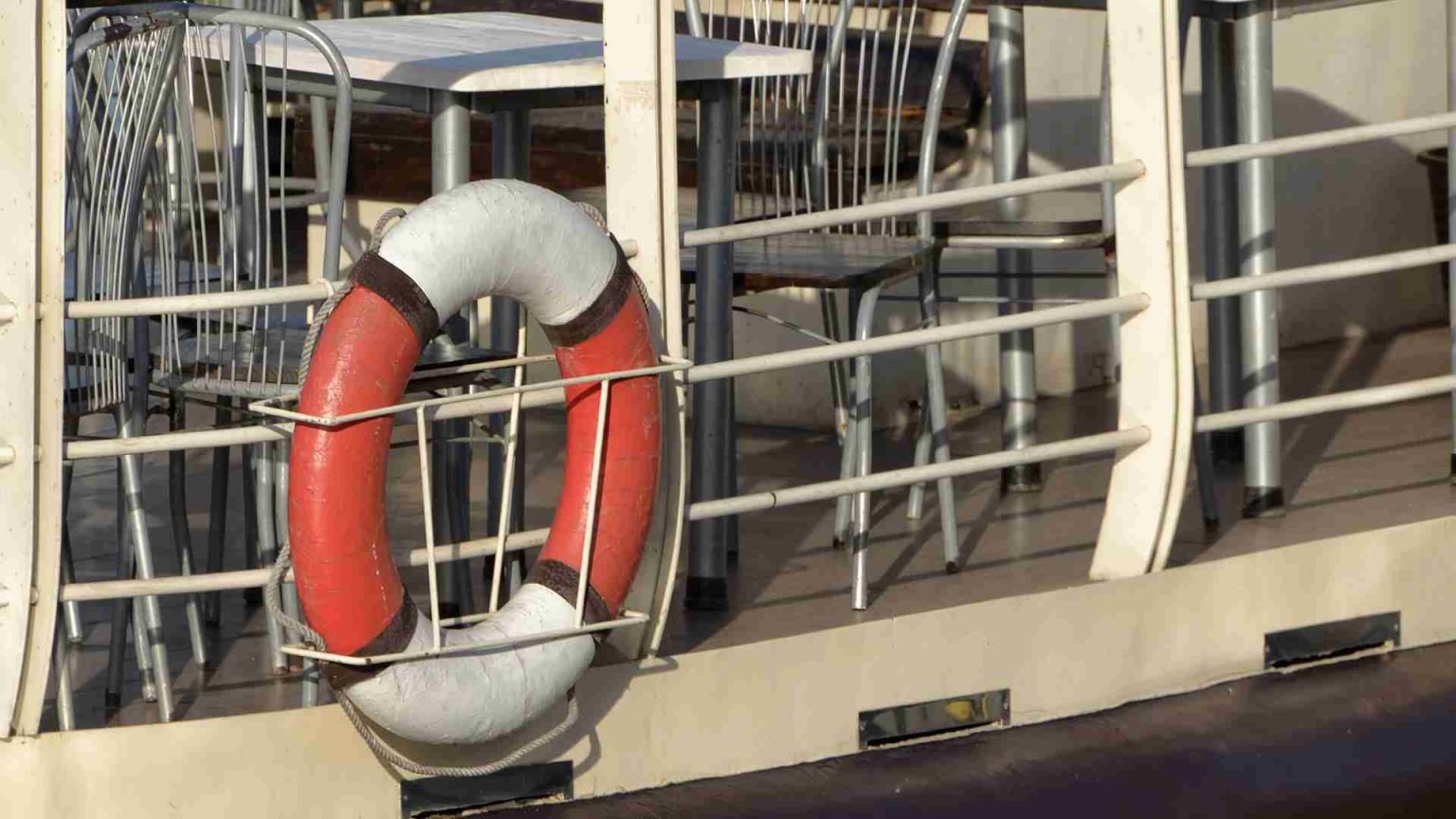 10 Steps for Pre-Departure Safety Briefing on Boats