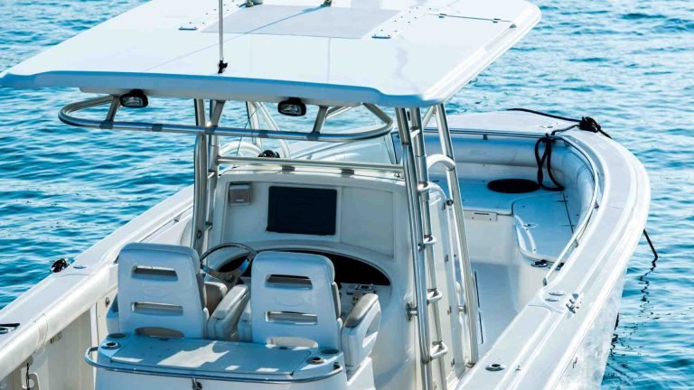 Principles of Tide and Current Navigation While Boating