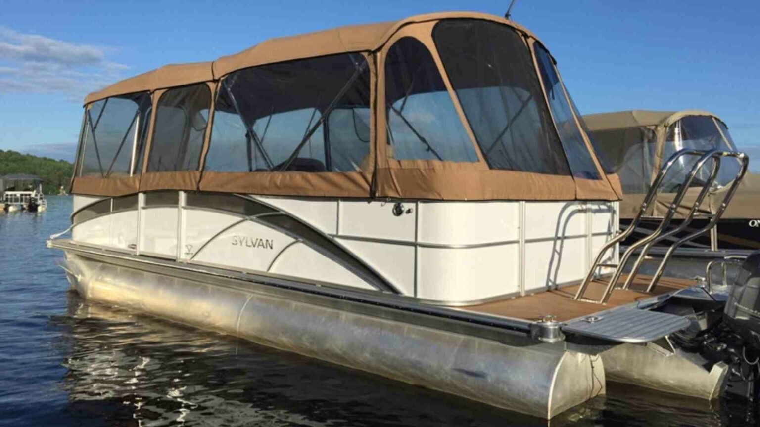 Pontoon Boat Tent Enclosures: The Ultimate Guide