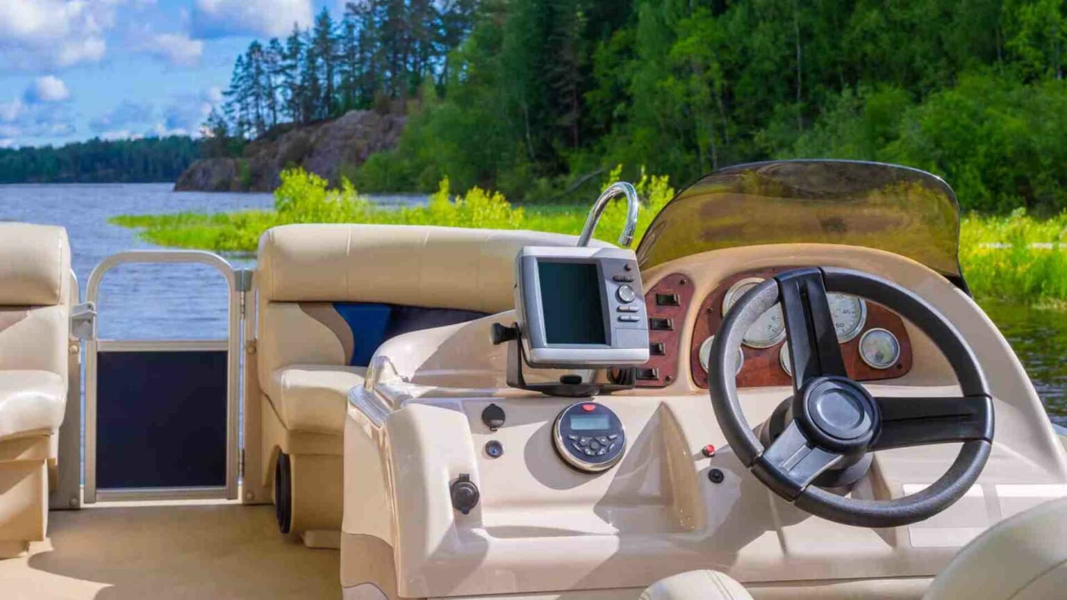 How to Drive a Boat: A Step-by-Step Guide for Beginners