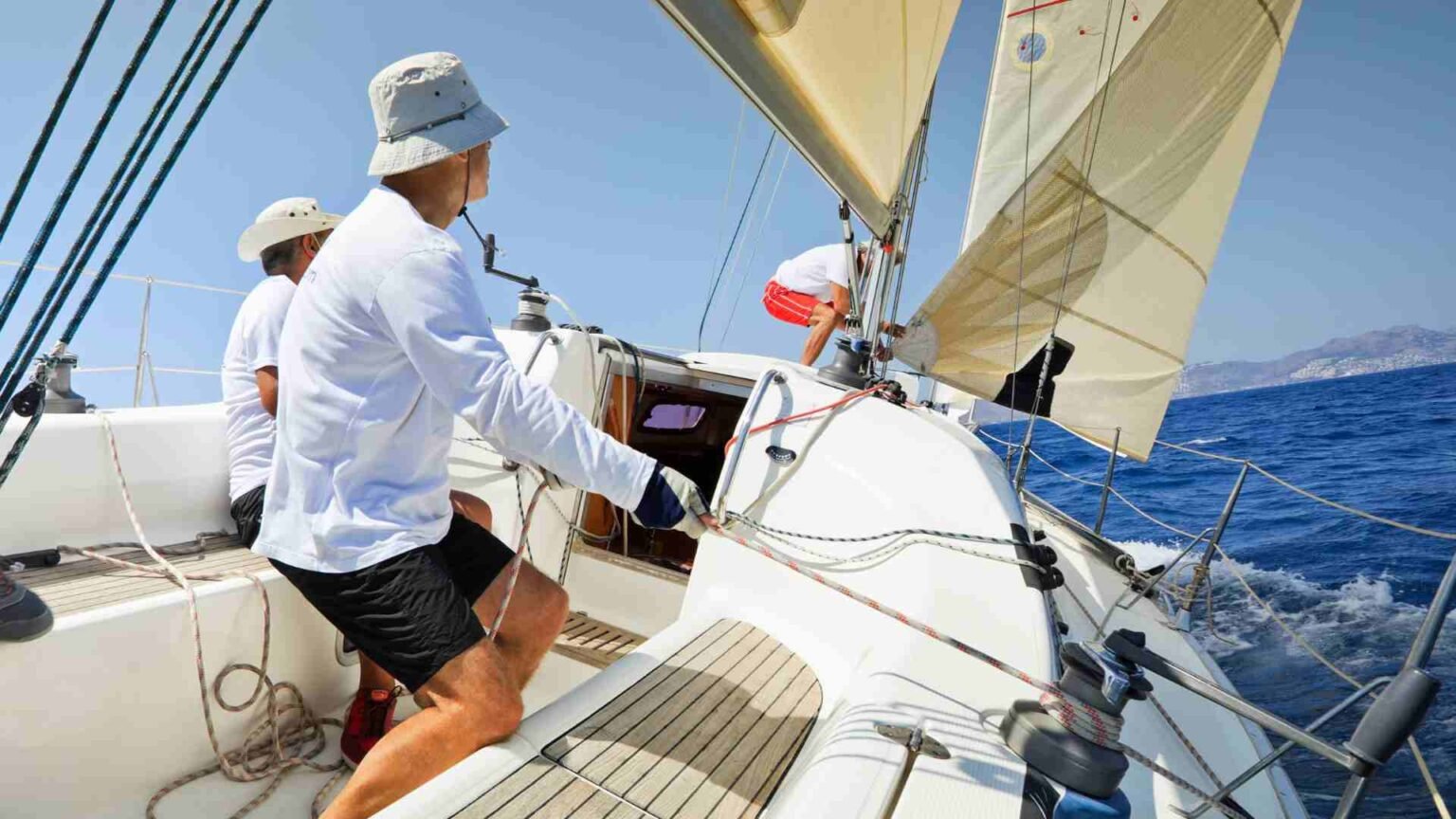 Bootstrap Your Sailing Dream on a Shoestring Budget