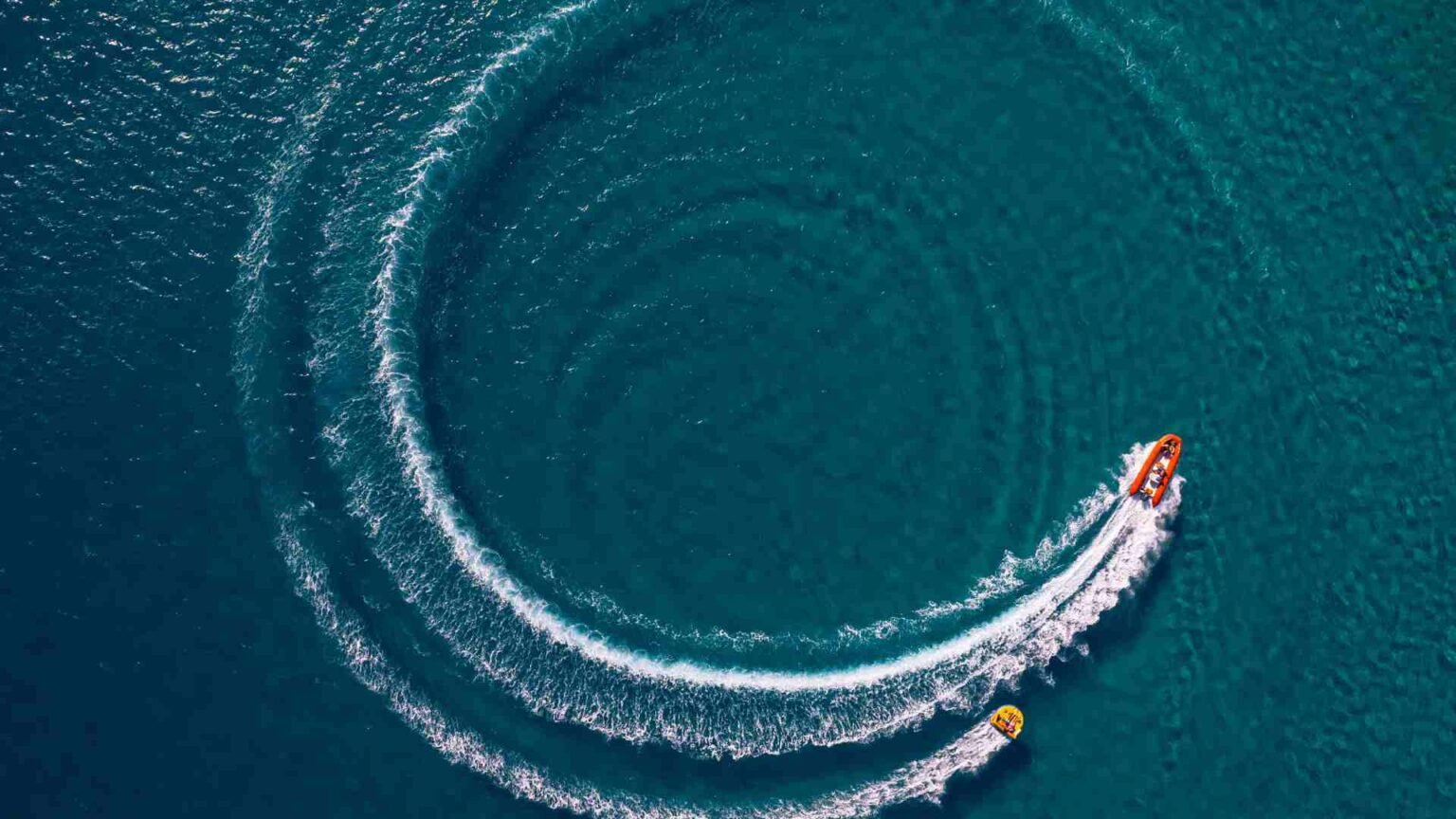 Do You Have to Register a Boat with a Trolling Motor? (Per State)