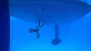 Fin Keel vs Full Keel: Pros and Cons & When to Choose Which