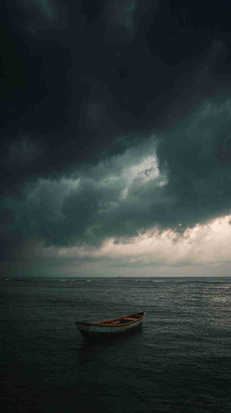 Dark Sea 4K HD Wallpapers